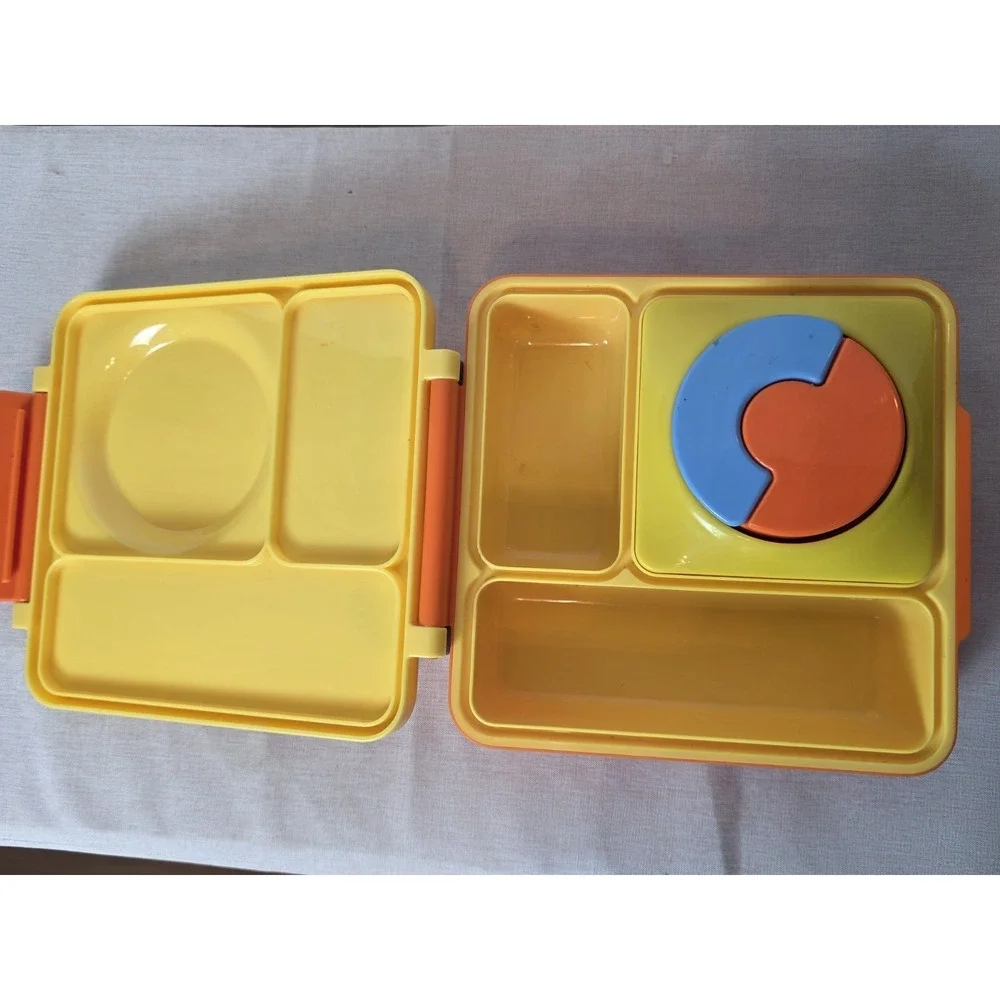 omielife | Kitchen | Omie Box Insulated Lunchbox Orange Yellow Blue ...